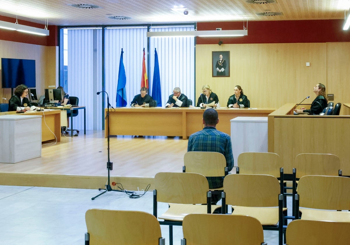 Dos Años De Cárcel Por Traficar Con Cocaína Y Hachís En El Lauredal